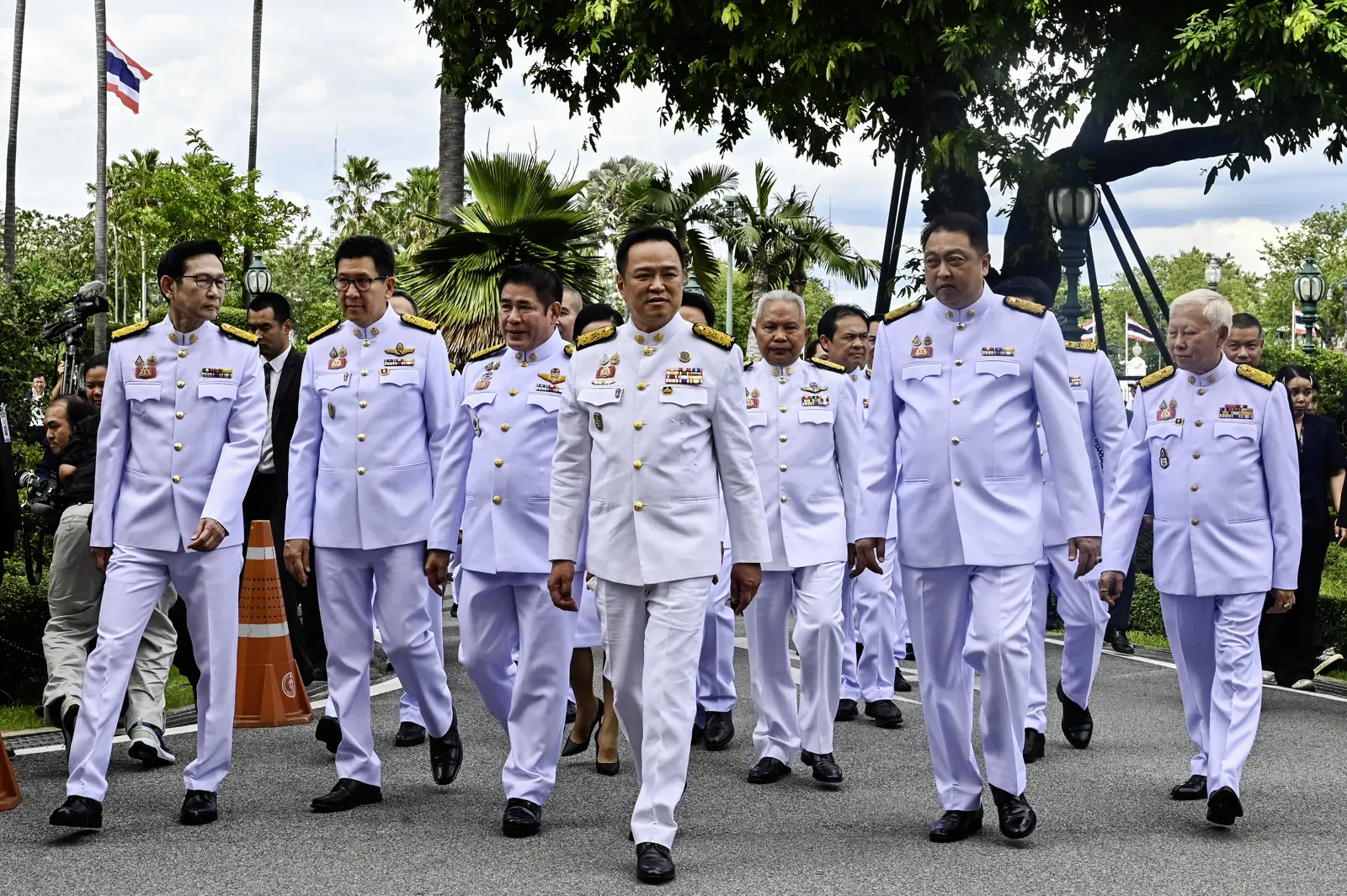 นโยบาย 'รัฐบาลอนุทิน ชาญวีรกูล' เตรียมแถลงสภาฯ ยกปัญหา 5 ด้าน 15 แนวทาง - ThaiPublica